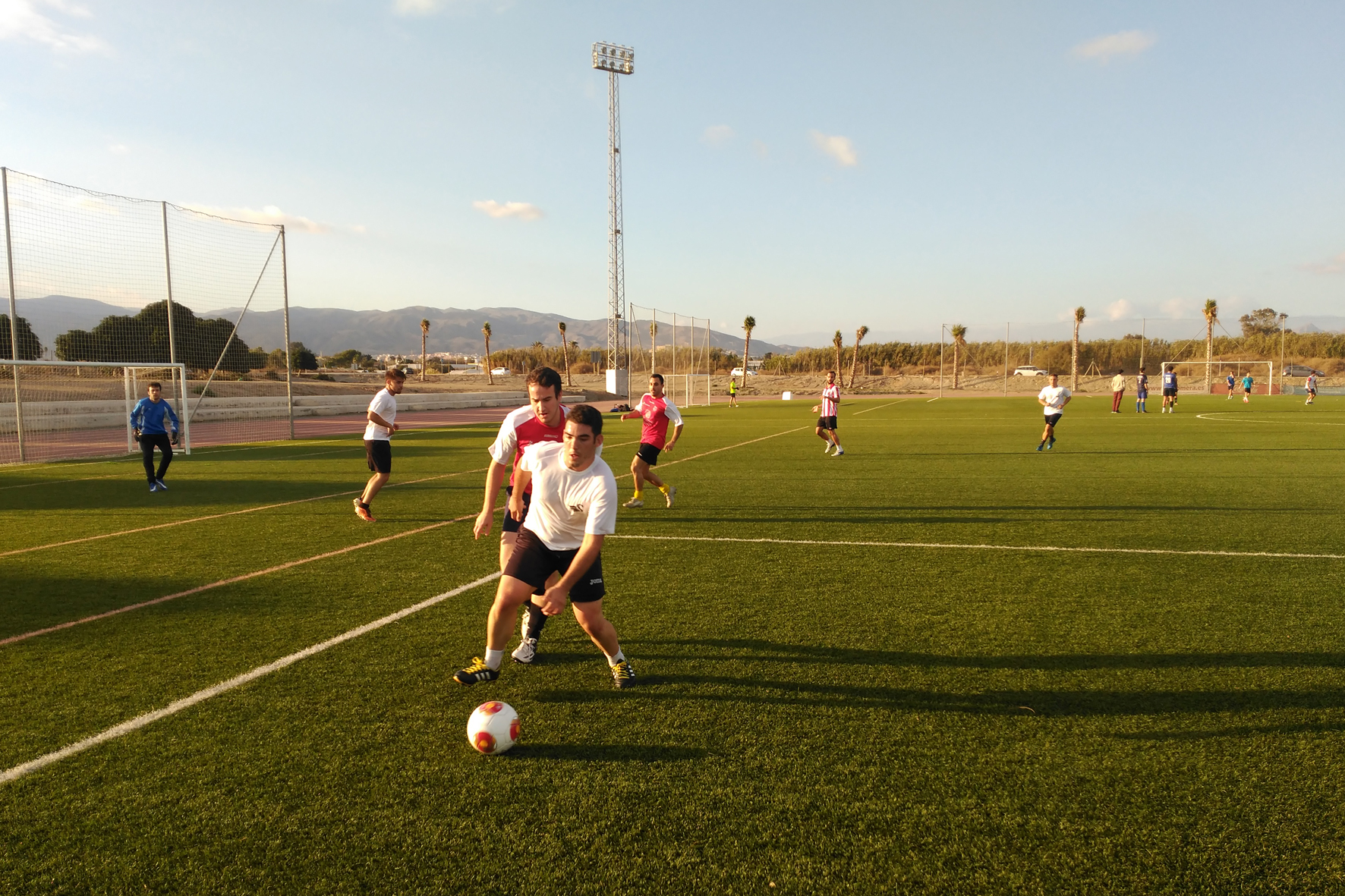 Las competiciones deportivas internas buscan superar el millar de ...